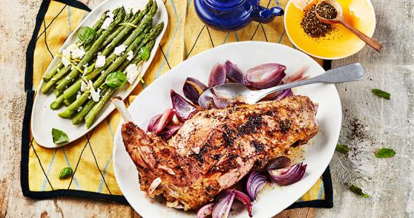 Gigot de chevreau rôti aux épices et asperges vertes | Recettes | La ...